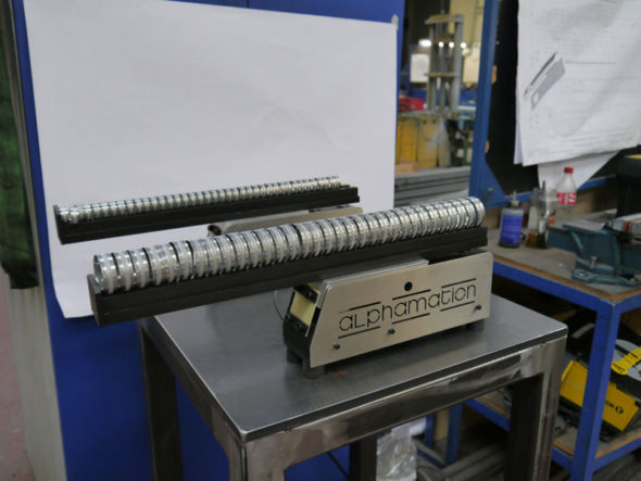 Vibratory Linear Transfer Feeders – Alphamation