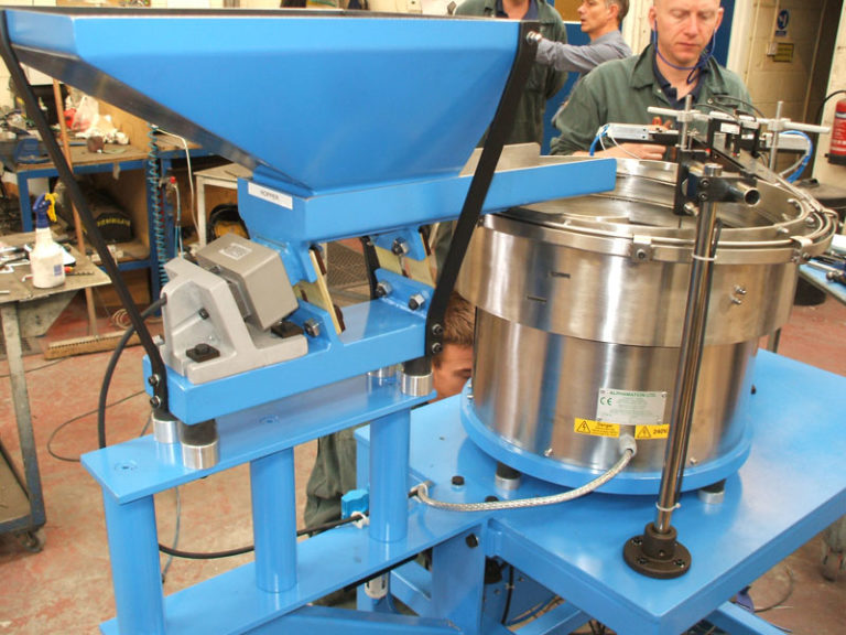 Vibratory Trough Feeder – Alphamation